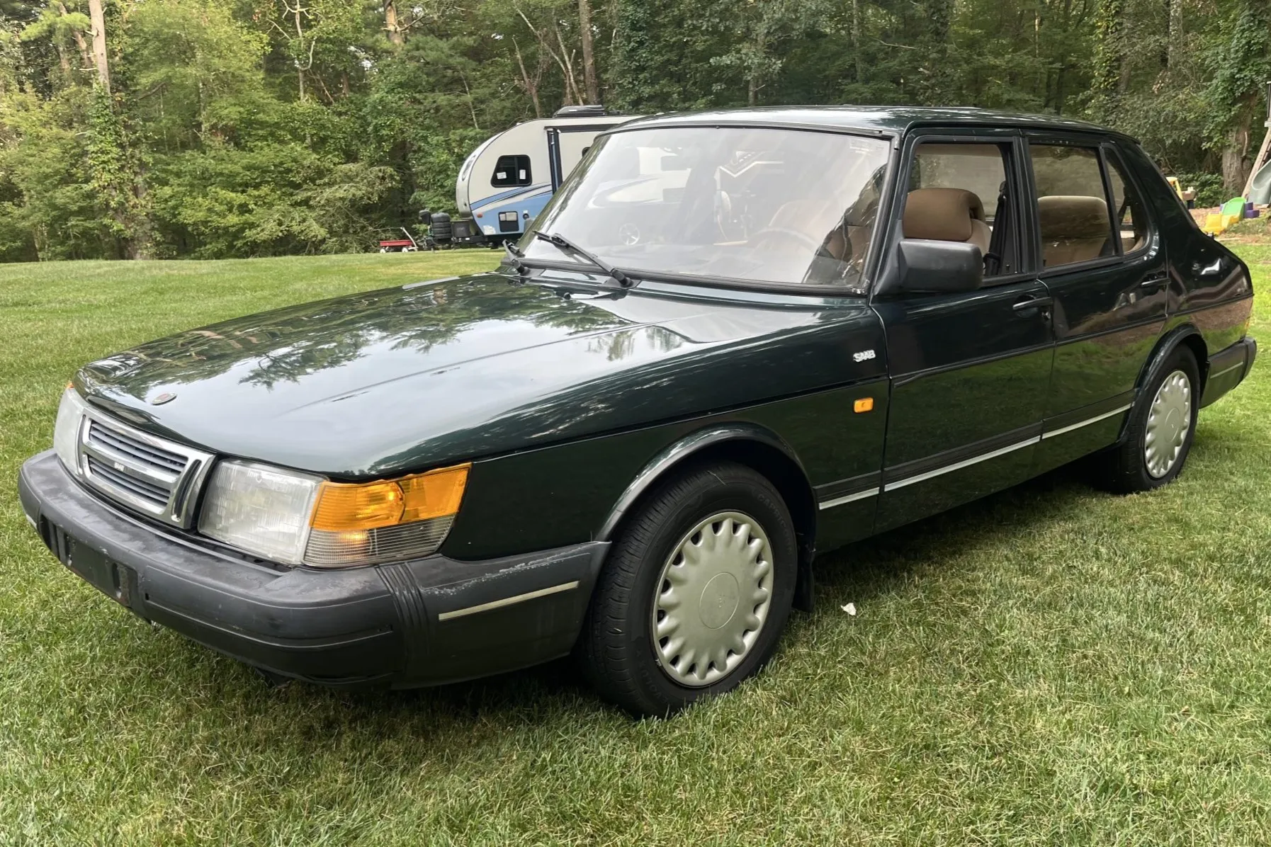 1992 Saab 900 S VIN YS3AK45E5N2021327 | Hagerty Valuation Tools